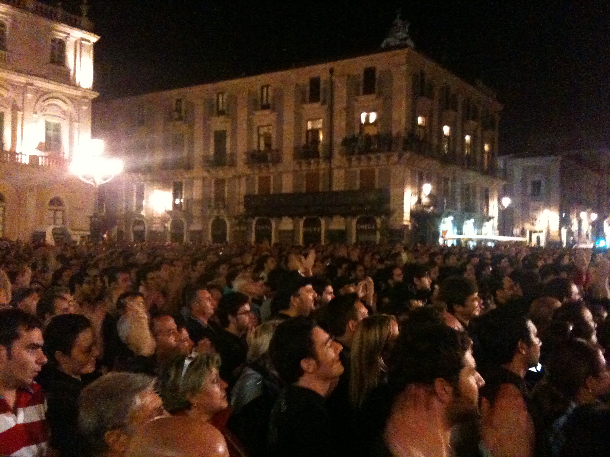Beppe Grillo a Catania: appunti antropologici di un comizio sui generis